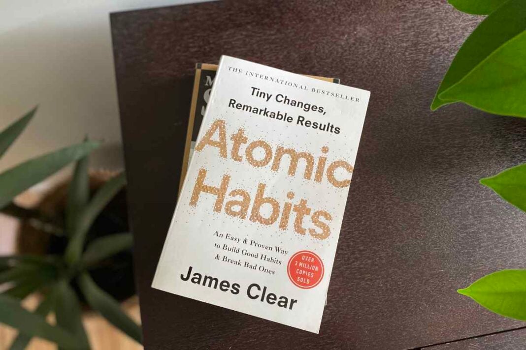 Review sách Atomic Habits: Thay đổi tí hon hiệu quả bất ngờ
