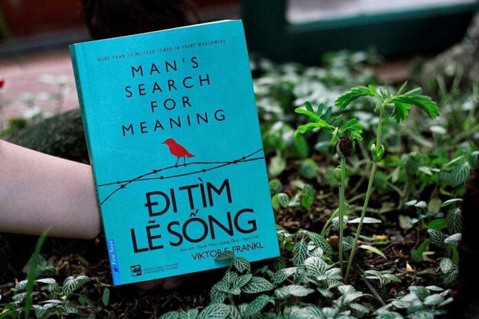 Review sách Đi Tìm Lẽ Sống: Góc nhìn về nghịch cảnh & hy vọng